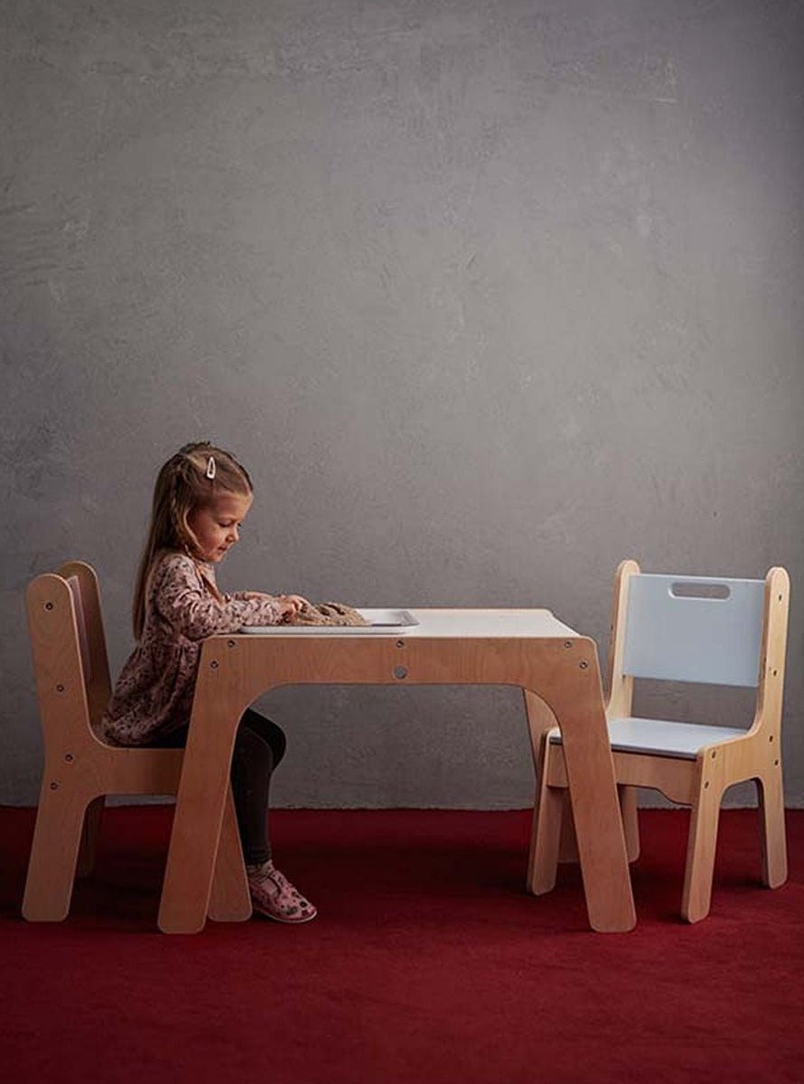 The Tinker Table by Petinka – The Learning Tower Company